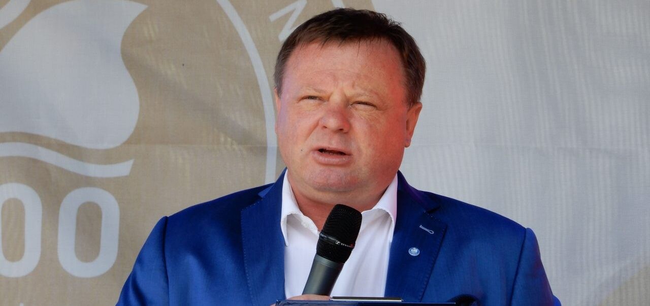 Občianstvo, sídlo aj miestny biznis. Papierenský magnát Milan Fiľo je ...