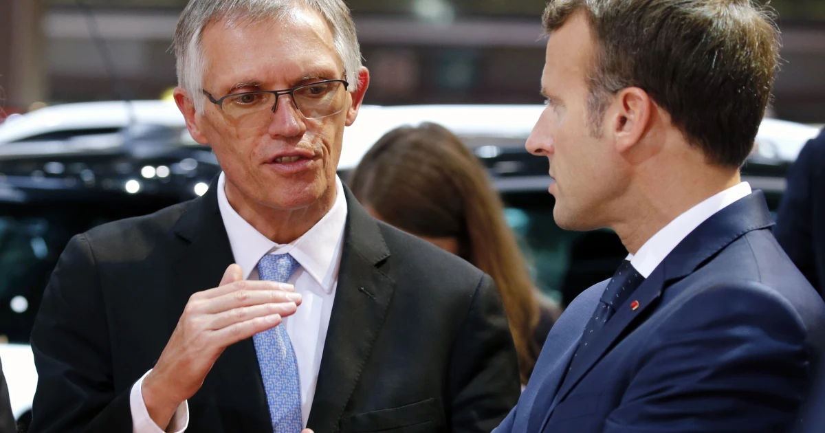 Odstupné 12 miliónov eur. Bývalý šéf automobilky mal aj jedny z ...