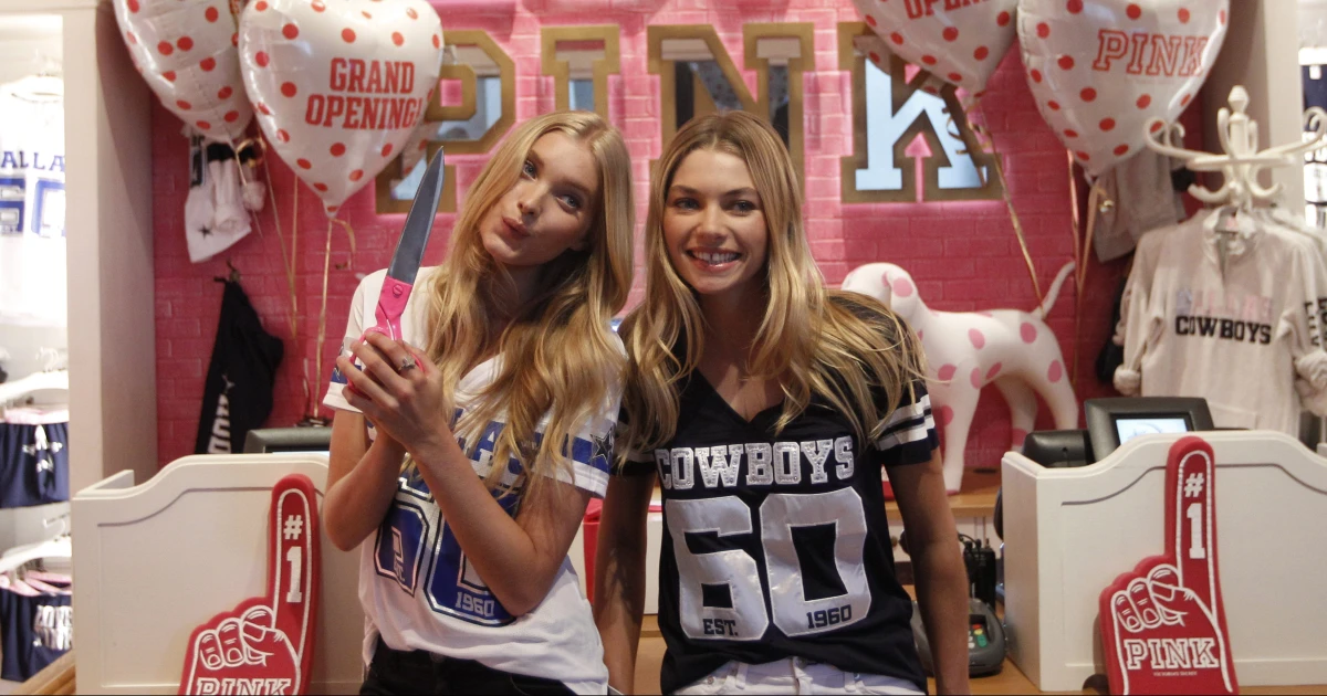 Čo sa deje vo Victoria’s Secret? Známa značka čelí veľkým zmenám ...