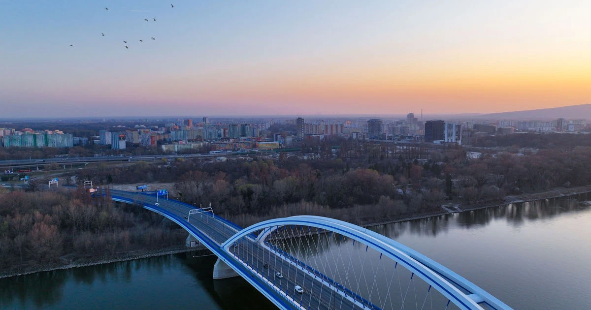 Pri Moste Apollo zvažujú dva mrakodrapy. Jeden s výškou až 260 metrov - Forbes