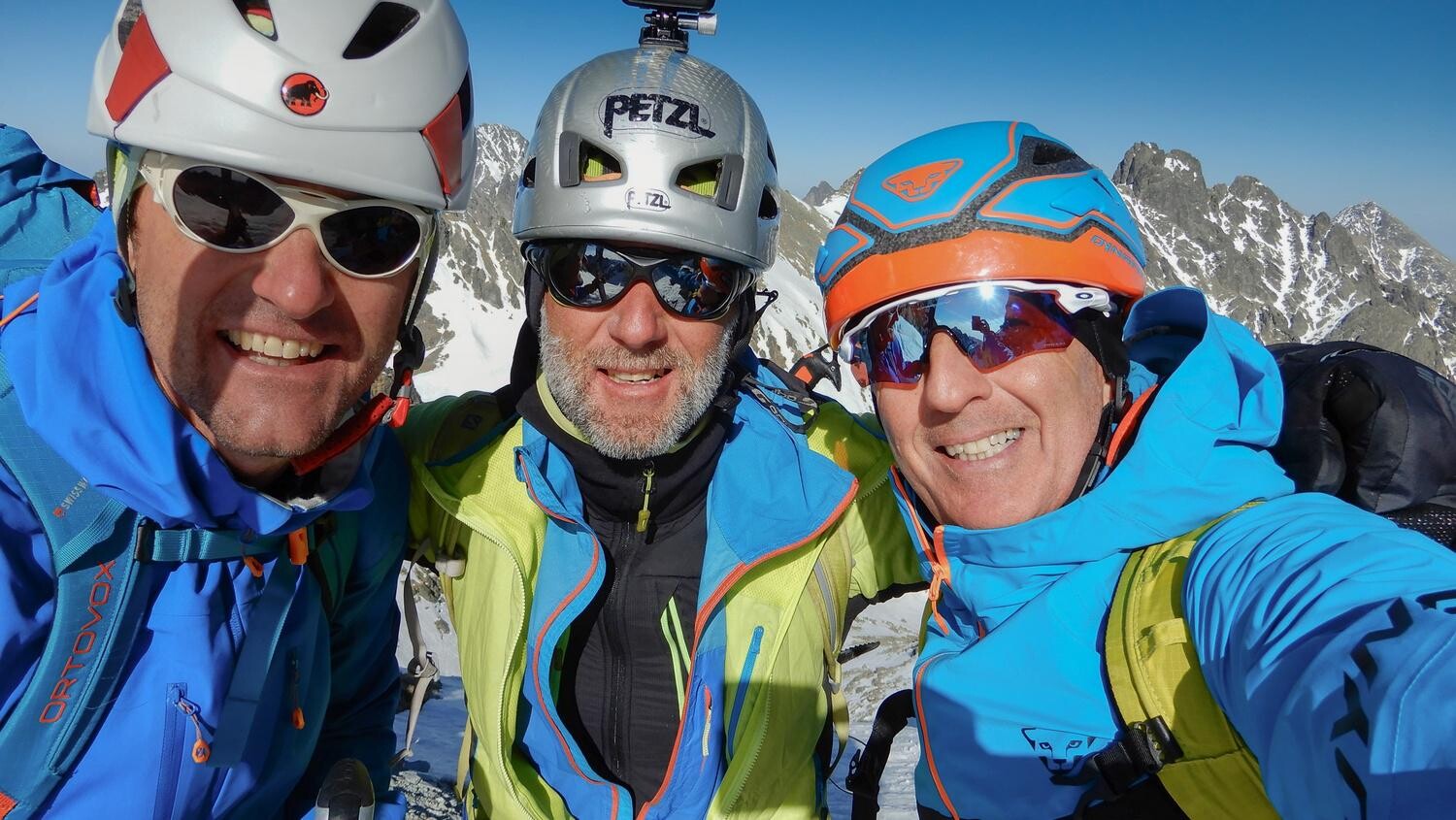 Prežil pád lavíny, prišiel o kamaráta. Strach k horám nepatrí, hovorí ...