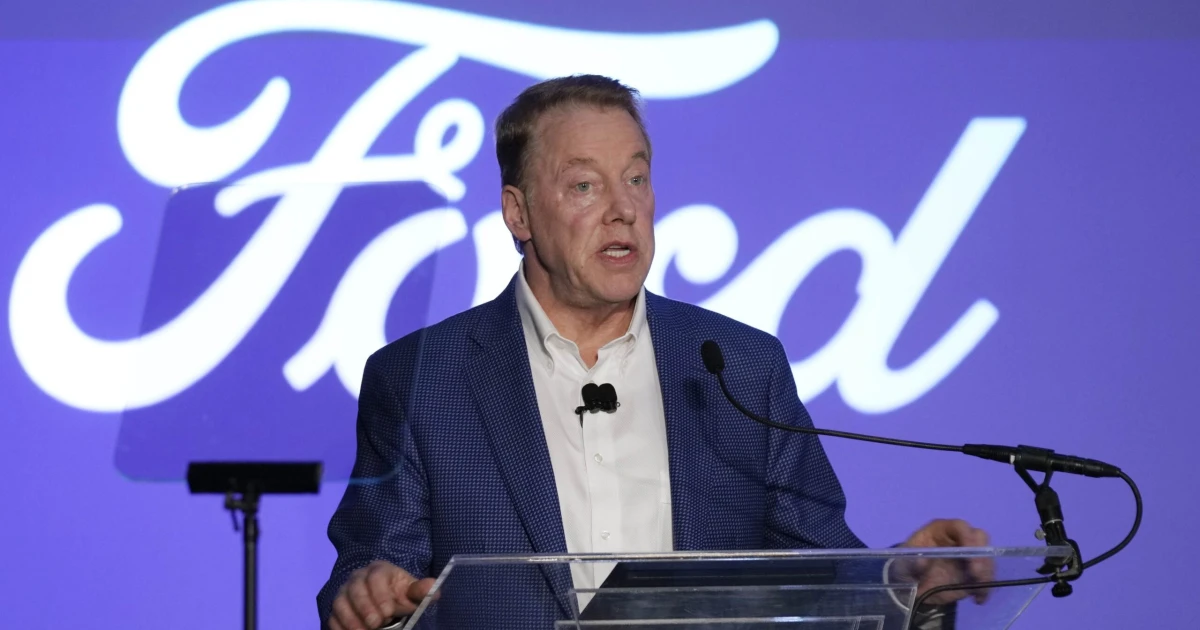 Ford zaznamenal napriek rastúcim tržbám pokles zisku