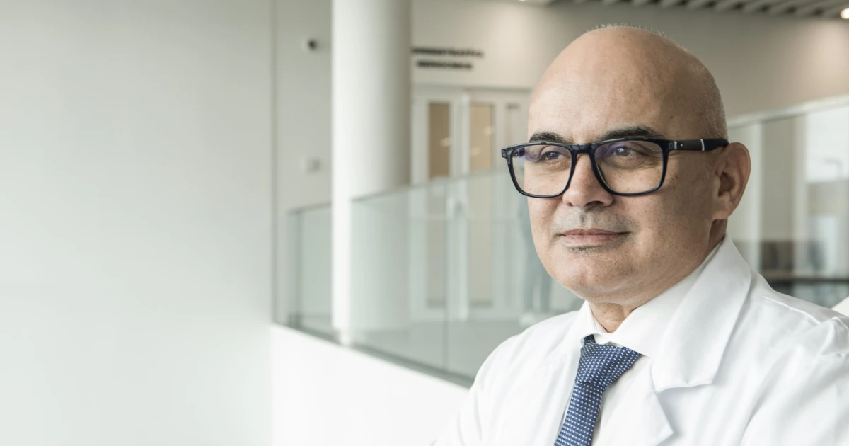 Profesor Ferko: Chirurg je akoby herec na pódiu. Každý jeden operačný výkon musíte odohrať a ...