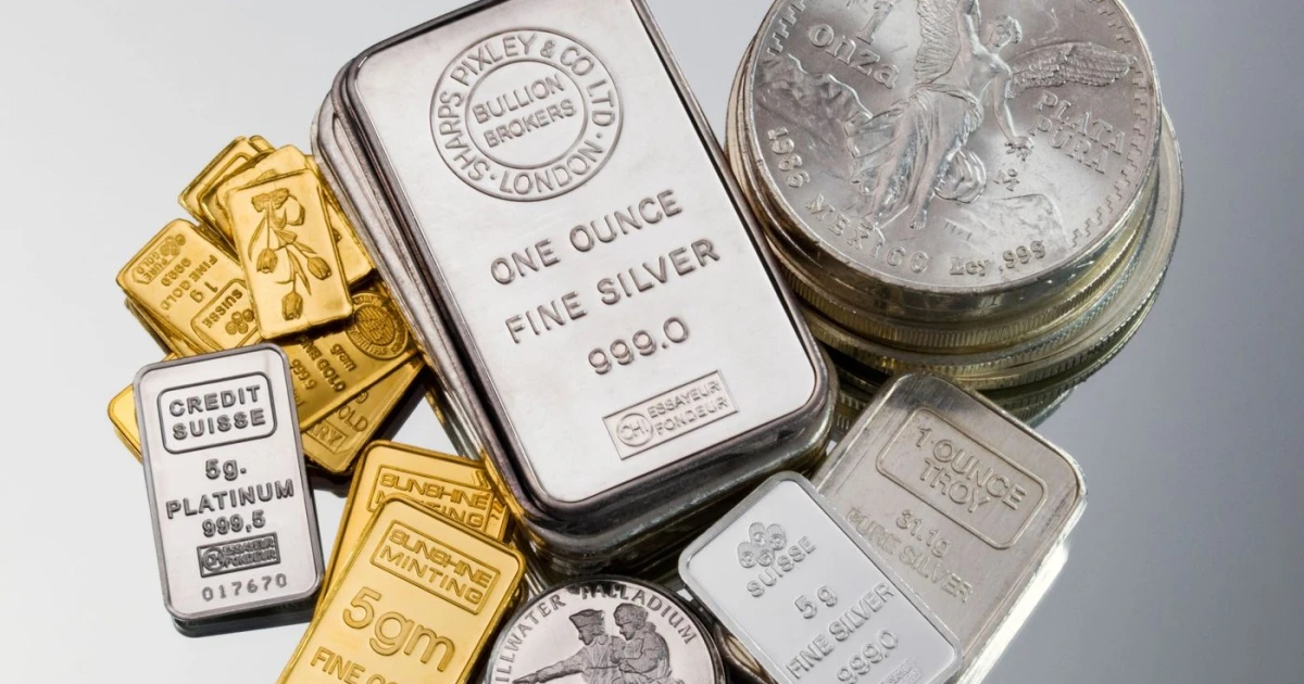 Zásnubný prsteň z platiny namiesto zo zlata?