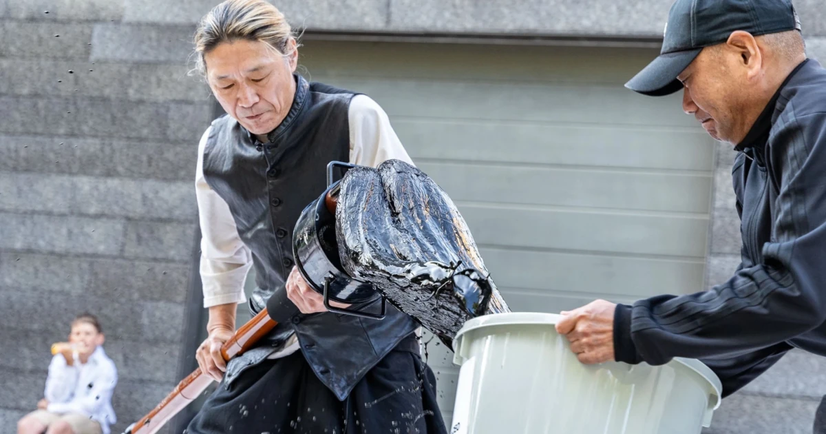 Japonský majster v Liberci. Obraz pripravoval dvadsať rokov, hotový bol ...