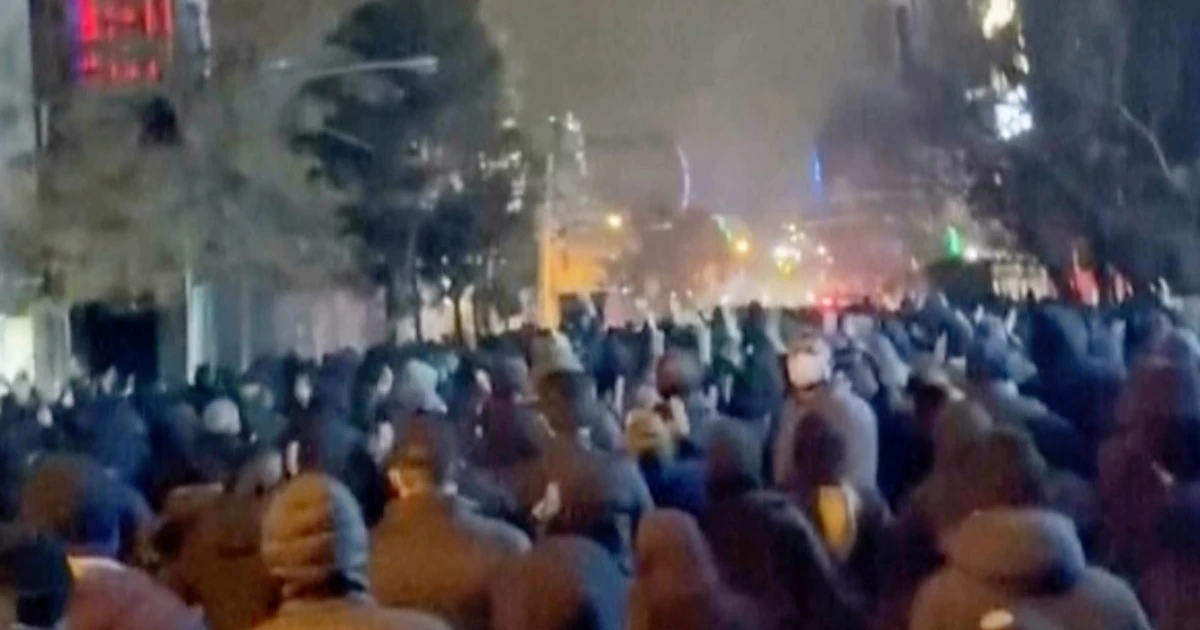 Nepokoje v Iráne v otázkach a odpovediach. Hrozí krajine americký útok ...